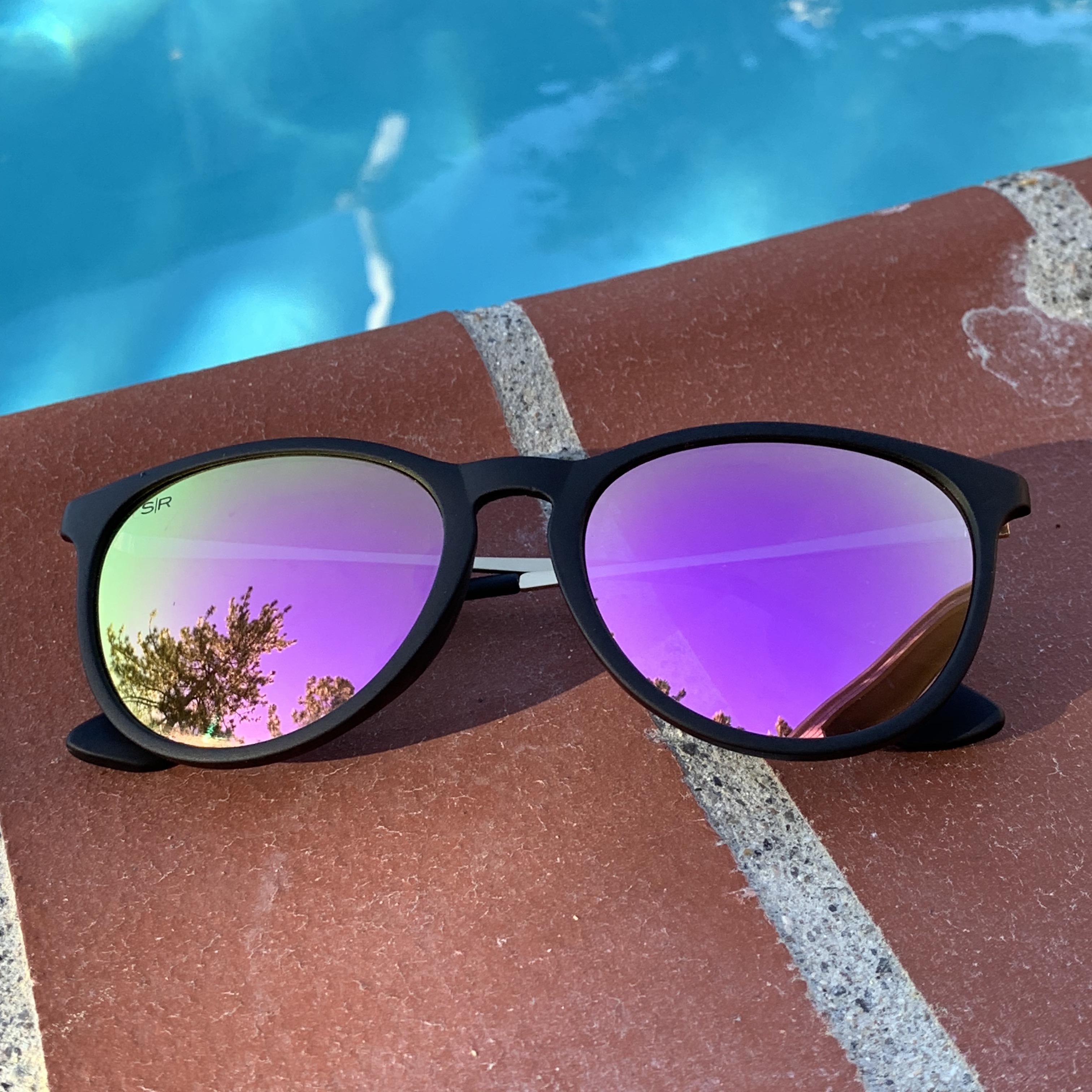 The Allure of Shady Rays – Run Strong Run